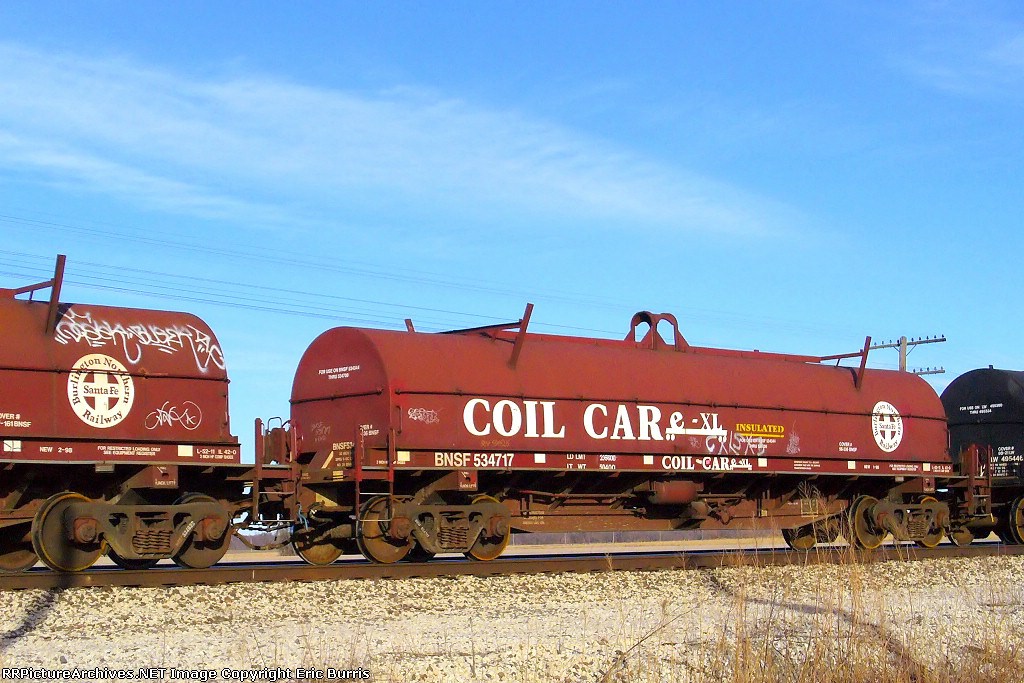 BNSF 534717 on BNSF 4324 east